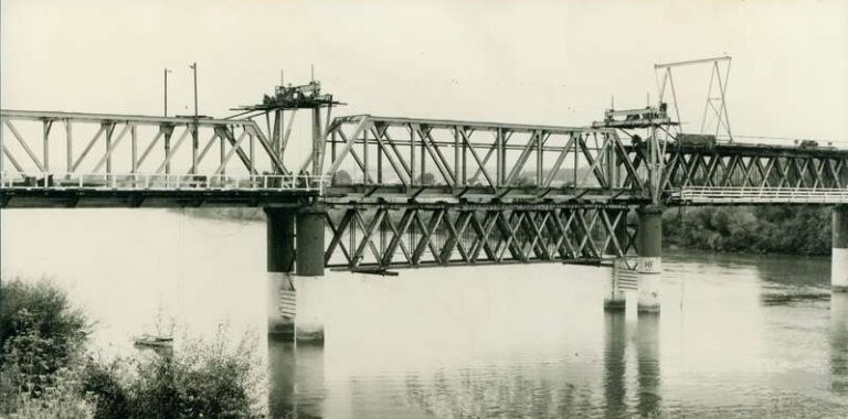 A Bridge for Aramoho - Whanganui Regional Museum